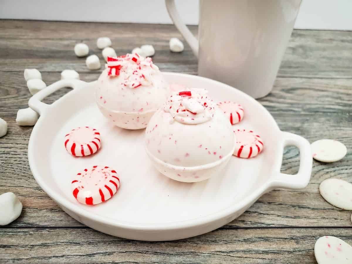Peppermint Hot Chocolate Bombs Recipe - Saving Dollars and Sense