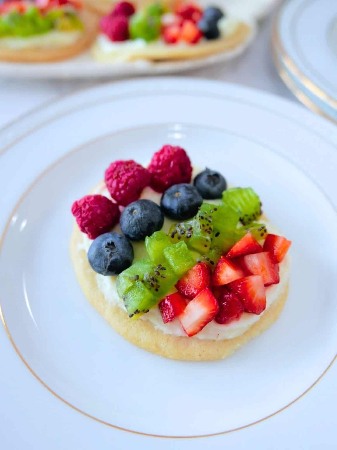 Mini Fruit Pizza Recipe - Saving Dollars and Sense