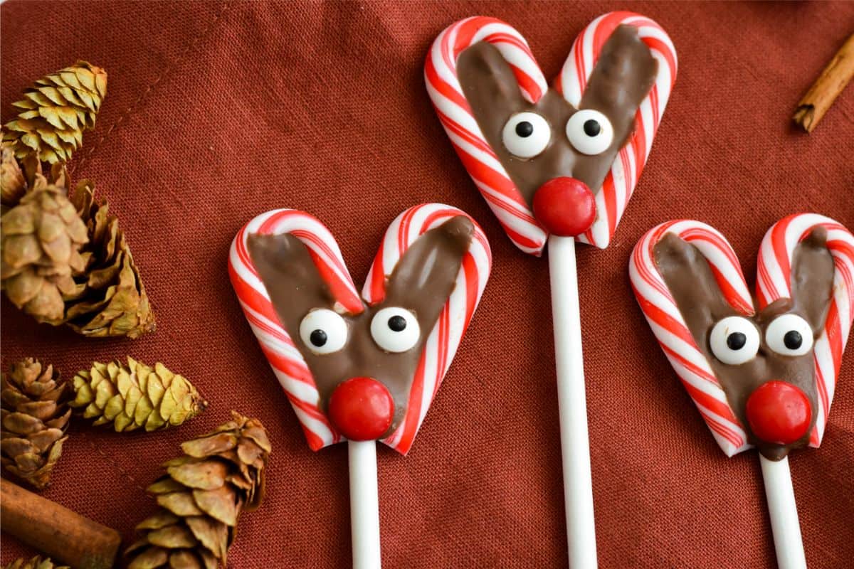 Candy Cane Reindeer - Saving Dollars and Sense