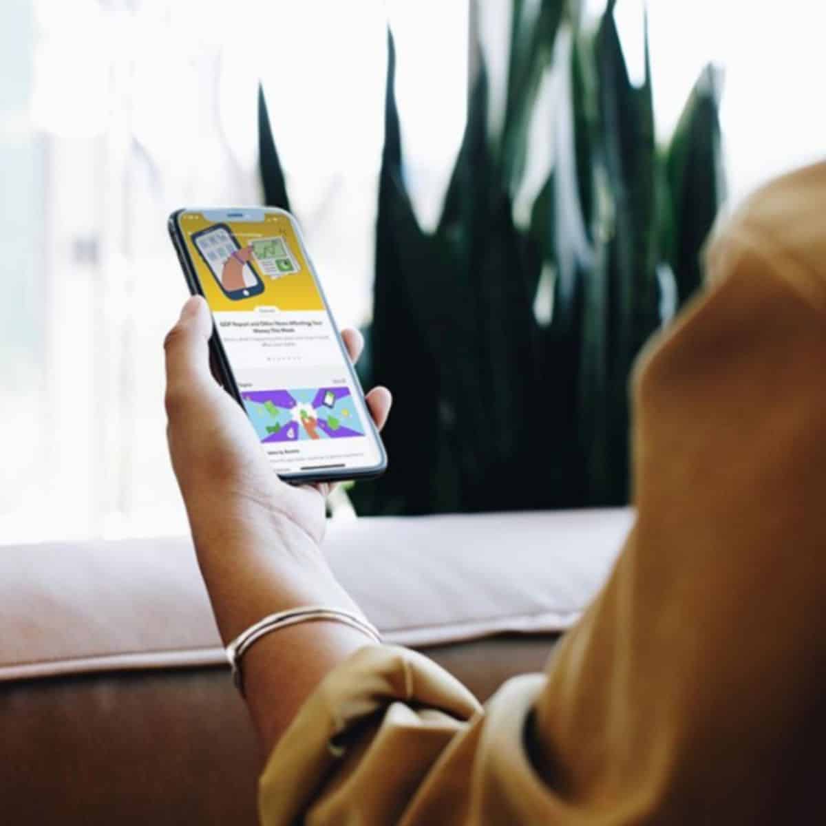 $20 Acorns Easy Investment App Bonus - Saving Dollars and Sense